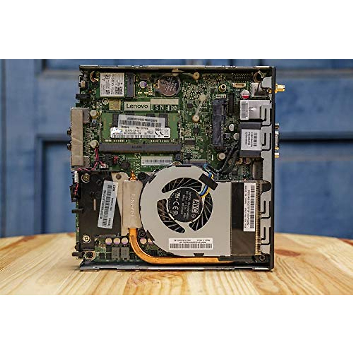 Lenovo ThinkCentre M700 Tiny Computer Desktop PC, Intel Quad Core i5 6400T Processor, 16GB Ram, 512GB M.2 SSD,Wireless Keyboard & Mouse, Wifi | Bluetooth, Windows 10 Professional (Renewed)