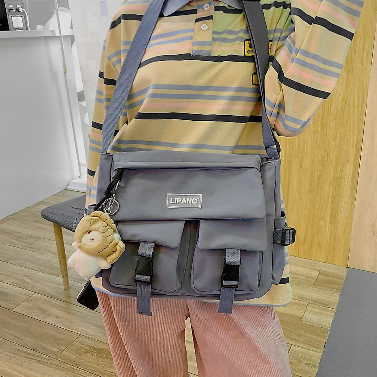 JQAliMOVV Kawaii Messenger Bag for Girls - Cute Aesthetic Bag with Kawaii Pendent (Blue)