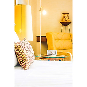 Motorola Video Baby Monitor - Wide Angle HD Camera with Infrared Night Vision and Remote Pan, Tilt, Zoom - 5-Inch LCD Color Display with Split Screen View, Room Temperature and Sound Alert MBP50-G