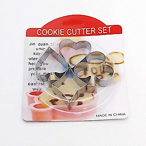 4Pcs/Set SMALL SIZE Casino Playing Cards Suit Stainless Steel Cookie Cutters Poker Playing Bridge Fondant Cutters Set Cake Decorating Tool (Spade, Heart, Club and Diamond)