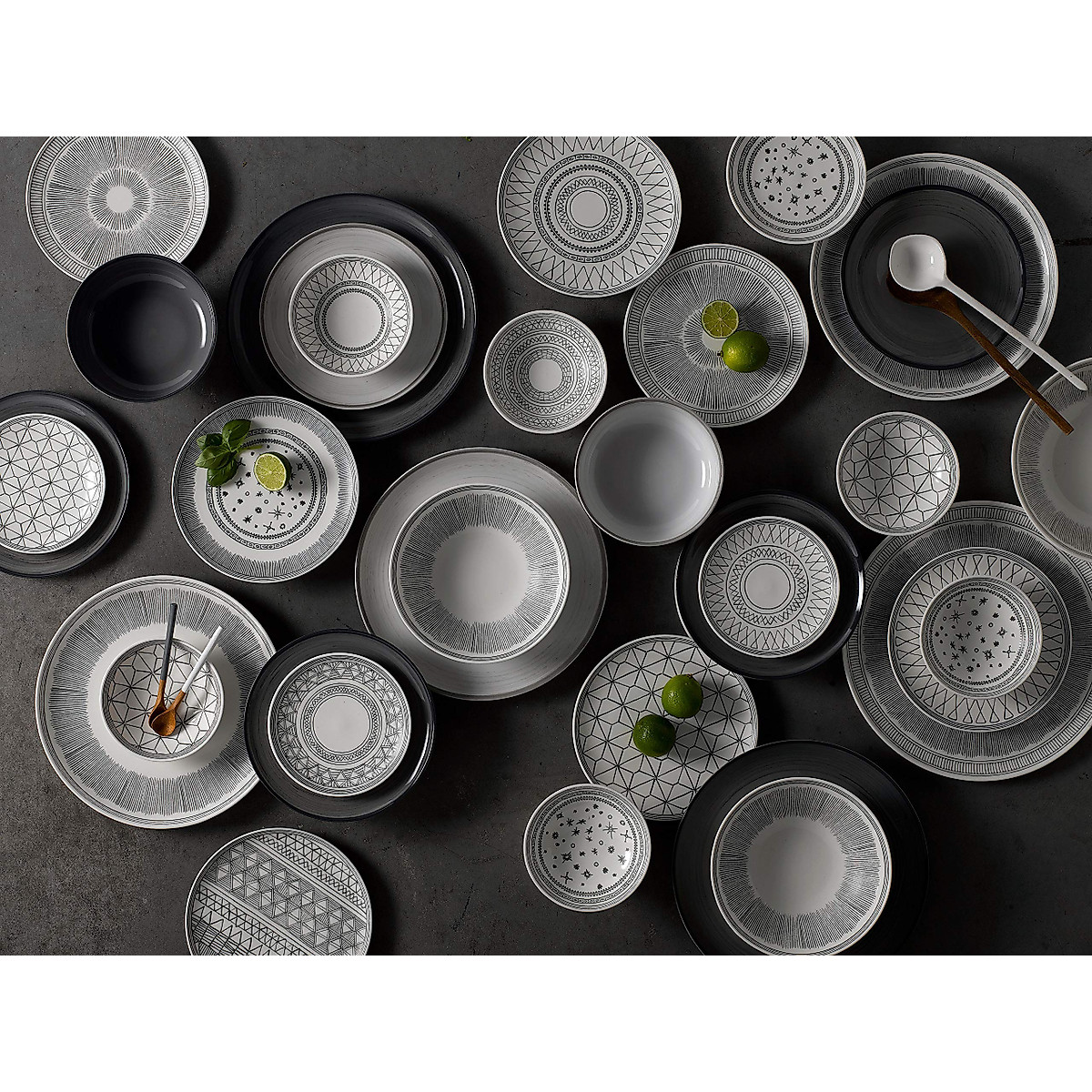 Royal Doulton Charcoal Grey Accent Plates, 6", Multicolor