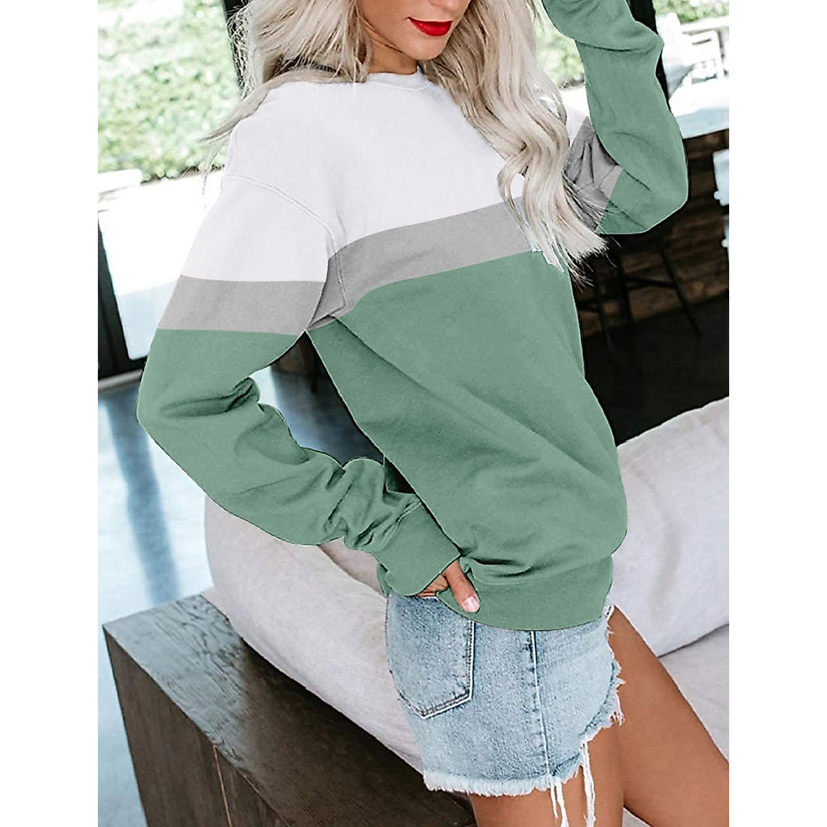 PGANDS Women's Casual Crew Neck Color Block Sweatshirts Long Sleeve Cute Comfy Lightweight Pullover Tops