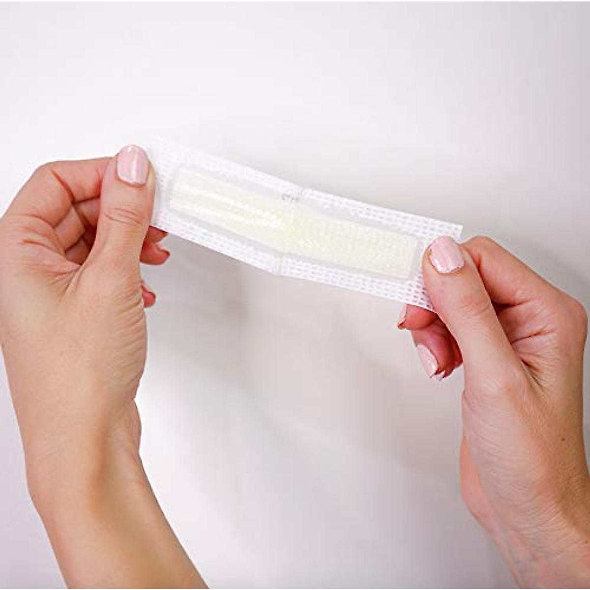 Nad's Facial Wax Strips - Hypoallergenic All Skin Types - Facial Hair Removal For Women - At Home Waxing Kit with 20 Face Wax Strips + 4 Calming Oil Wipes + Skin Protection Powder