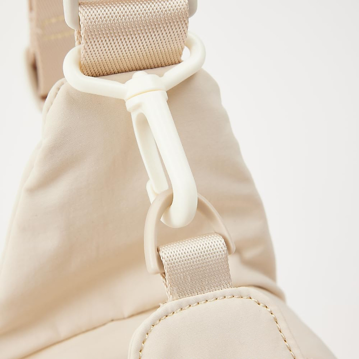 VAKAER Small Sling Bag for Women, Small Crossbody Bag with Adjustable Straps, Lightweight Chest Bag Casual Daypack Backpacks for Travel Hiking (Beige)