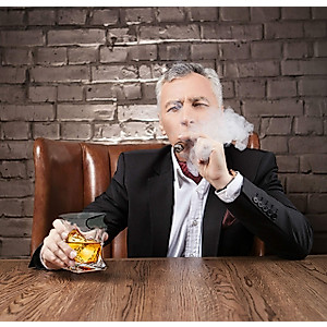 Bezrat Whiskey Cigar Glass- Double Old Fashioned Tumbler With Side Mounted Cigar Holder Rest - Whiskey Glasses Christmas Gift (Twist)