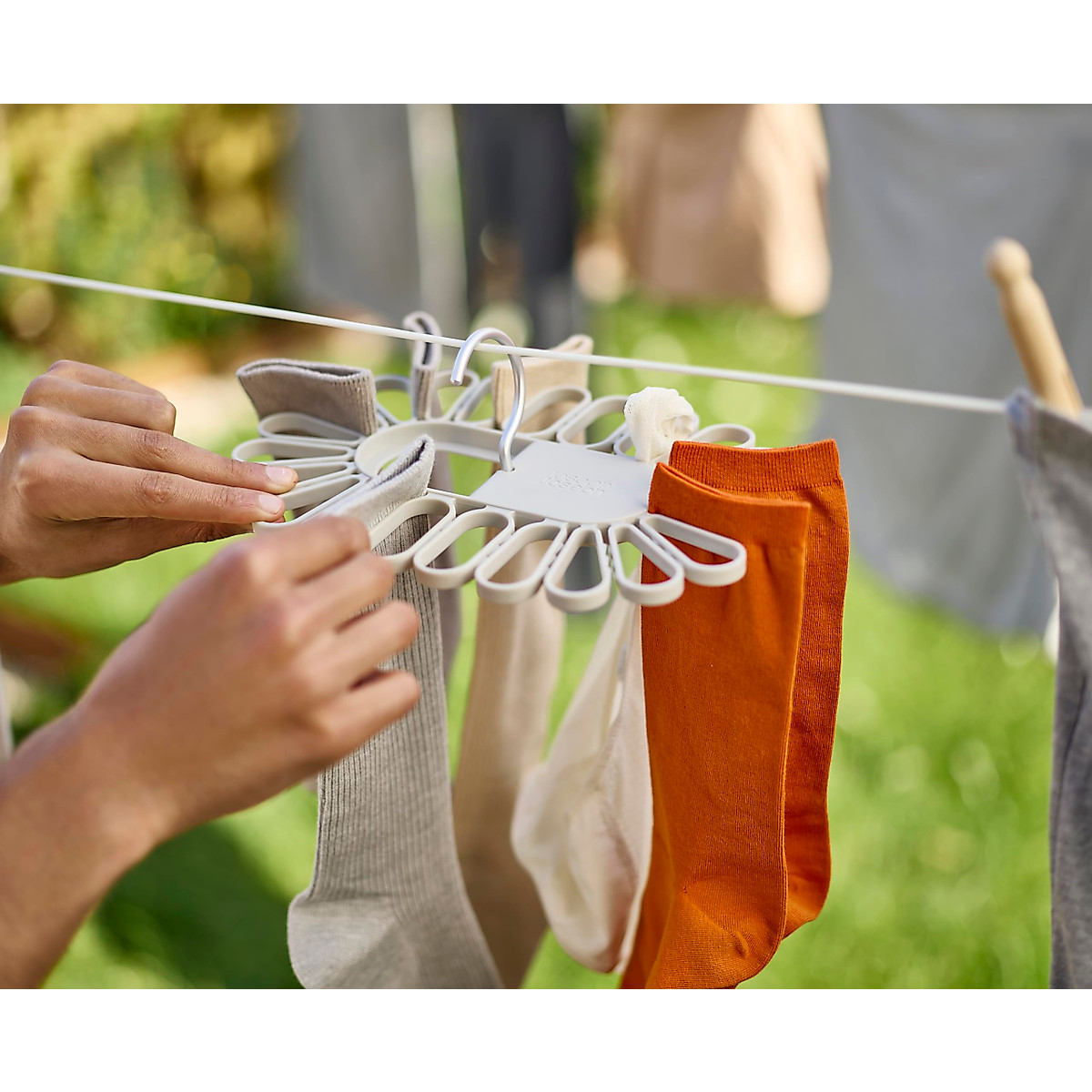 Joseph Joseph Petal 22-Piece Small Item Drying Hanger Rack for Socks and Underwear