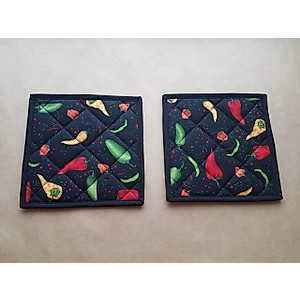 Chili Pepper Potholders Set of 2 Southwestern Kitchen Linens Chili Peppers Home Decor Quilted Hot Pads Insulated Trivets Tex Mex Kitchen Decor Spicy Themed Kitchen Linens Handmade Gifts Under 20