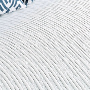 Zinus 13 Inch Green Tea Pressure Relief Memory Foam Mattress/Zoned Airflow Design/CertiPUR-US Certified/Bed-in-a-Box, Queen