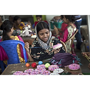 Pebble Friendly Doughnut Rattle - Pink