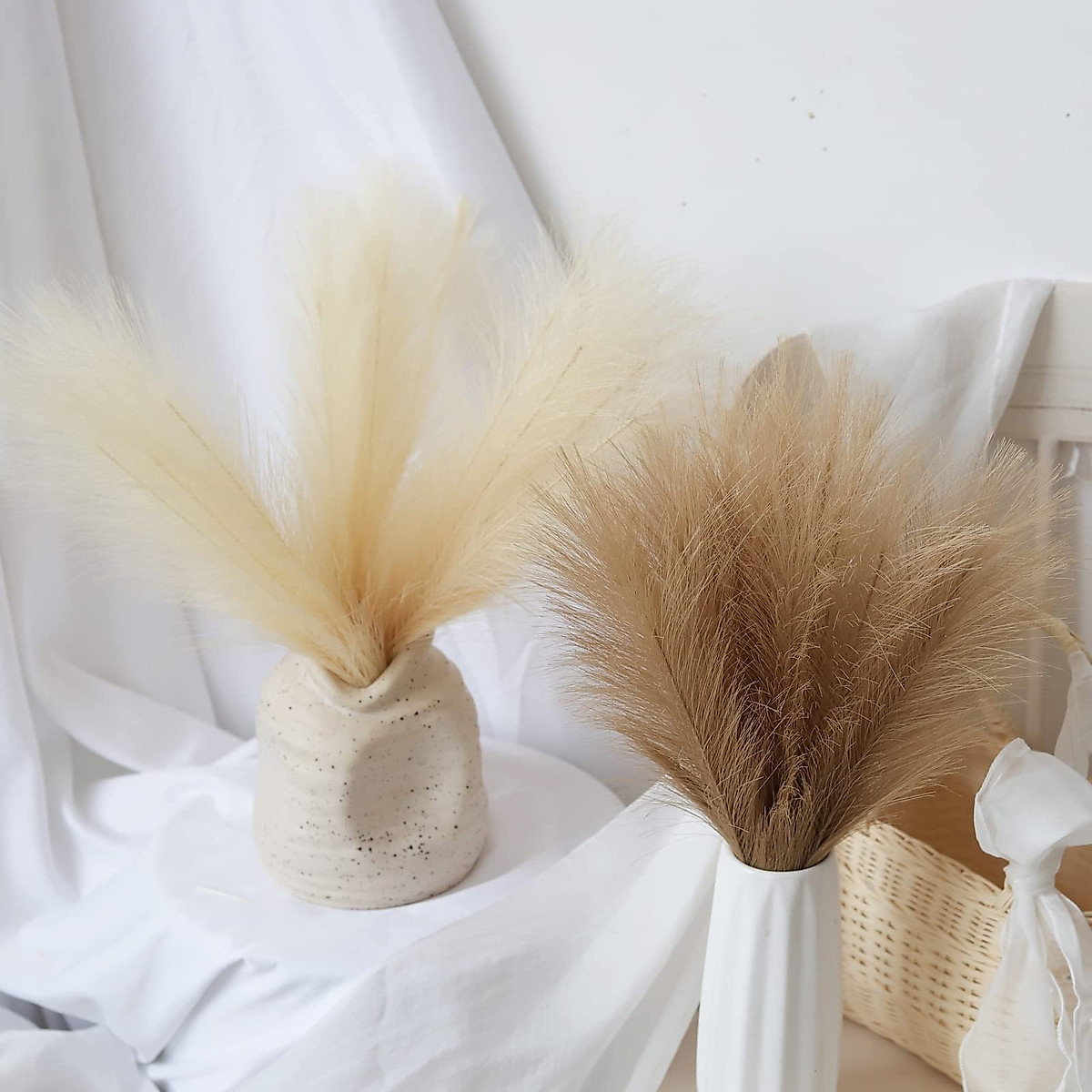 lulute 6 Stems Faux Pampas Grass,17 inch/45cm Artificial Pampas Grass,Fake Dried Pompous Grass Branches Decor for Home Kitchen Garden Party Photographing,Flower Arrangement Vase(Beige Taupe)