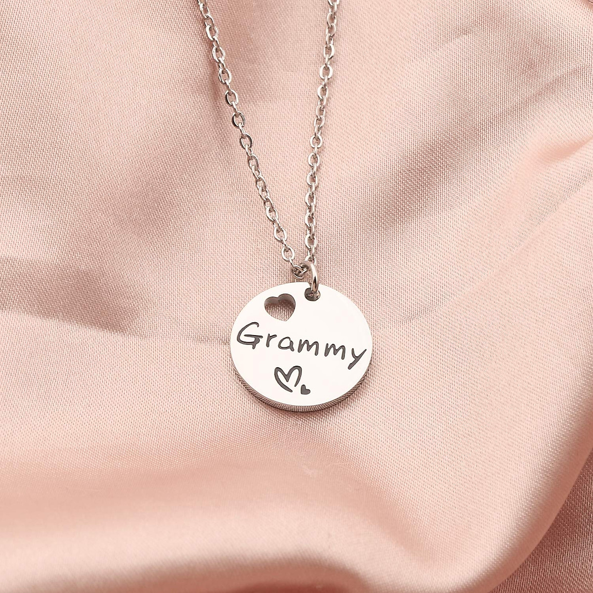 LQRI Grandma Necklace Round Disc Grandma Stainless Steel Charm Necklace Best Grandma Ever Gift for Grandma Nana (necklace)