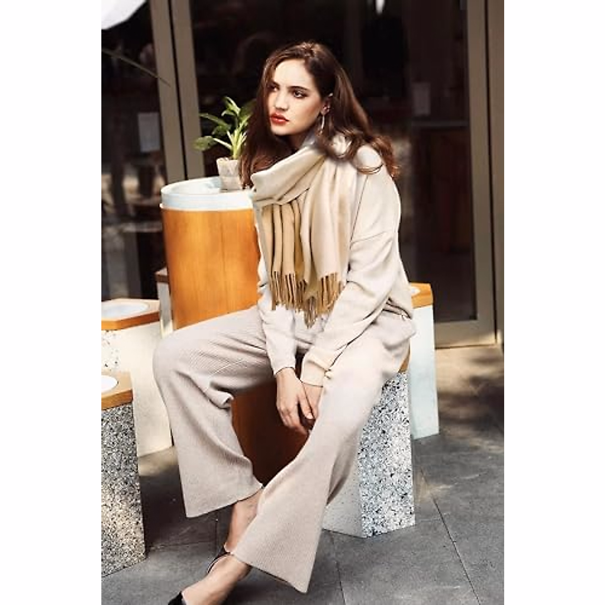 MEANBEAUTY Women's Pashmina Shawls and Wraps Cashmere Feel Large Scarf Winter Scarves Two-Color Blanket for Wedding Gifts-beige