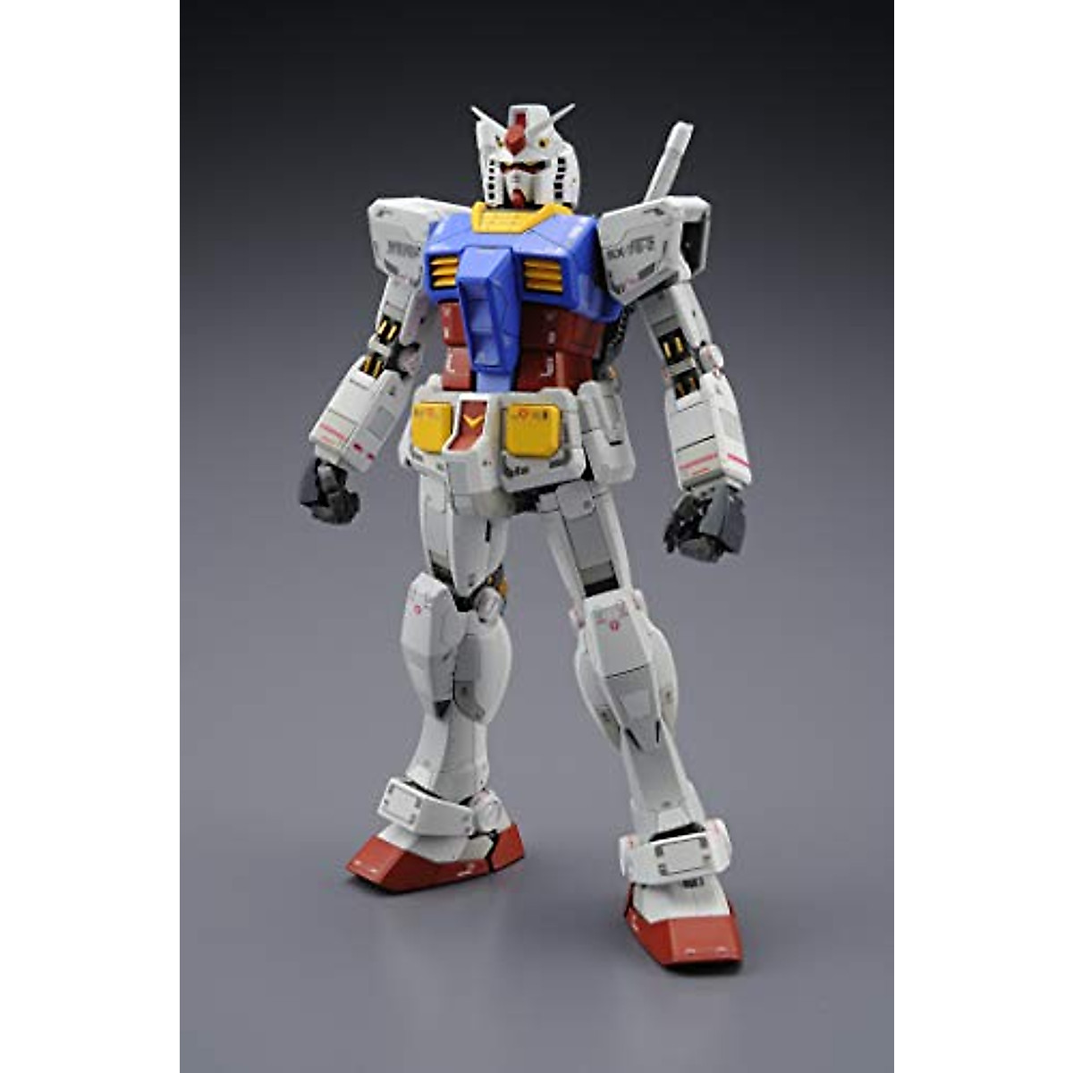 BANDAI SPIRITS(バンダイ スピリッツ) MG Mobile Suit Gundam RX-78-2 Gundam Ver. 3.0, 1/100 Scale, Color-Coded Plastic Model