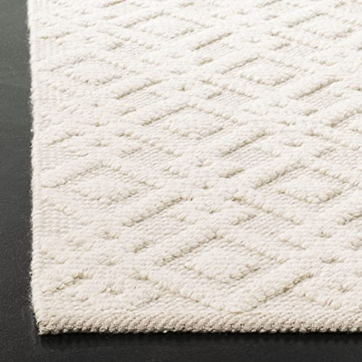 SAFAVIEH Vermont Collection Area Rug - 6' x 9', Ivory, Handmade Wool & Cotton, Ideal for High Traffic Areas in Living Room, Bedroom (VRM102A)
