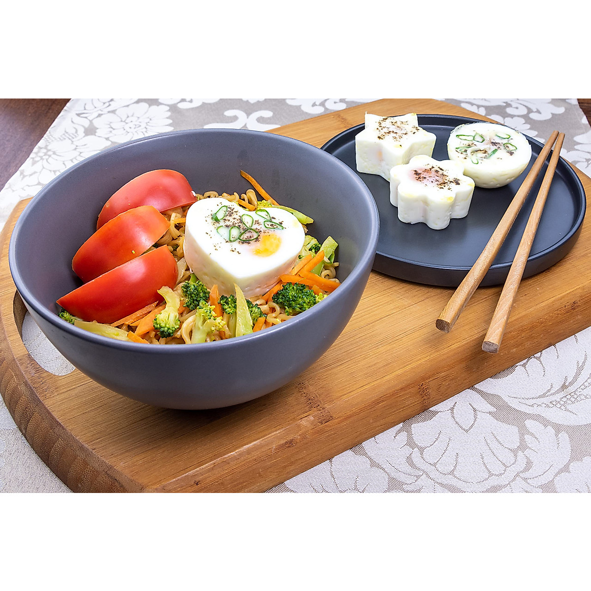 Egg poacher cups - microwave egg poacher - stovetop hard boiled egg mold – soft boiled egg holder - jello cups with lids – pink set of 4 + oil brush