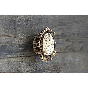 Old River Antler Drawer / Cabinet Knobs (4 Pack) - 2 Sizes of Screws and Washers Included