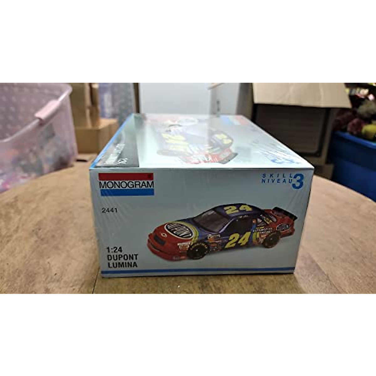 Jeff Gordon 1:24 Dupont Lumina Model Car Kit