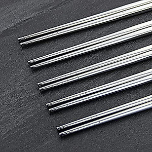 Metal Chopsticks, IQCWOOD 5 Pairs 9.5 Inch Stainless Steel Chopsticks, 304 Korean Chopsticks Reusable Dishwasher Lightweight Silver Reusable Chopsticks Set for Dinner