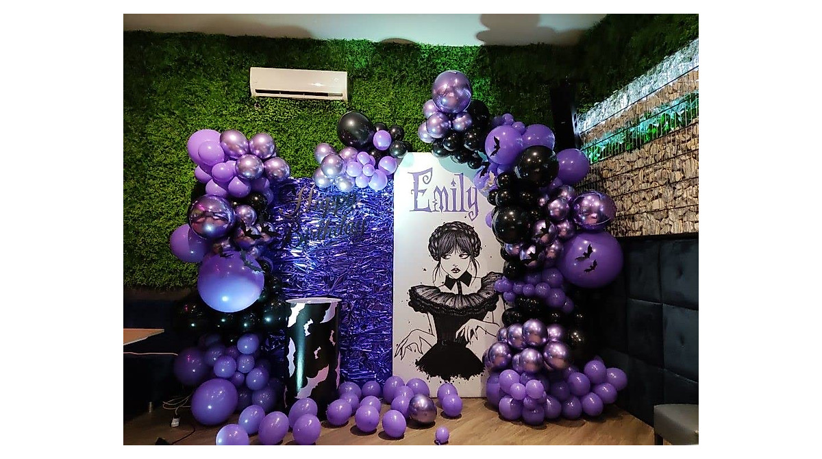 120pcs Wednesday Addams Balloon Kit for Themed Parties