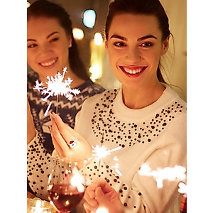 Frodete 9 Pcs Christmas Rings for Women,Rhinestone Christmas Ring Set Gold Santa Claus Bow Snowflake Reindeer Rings for Girls