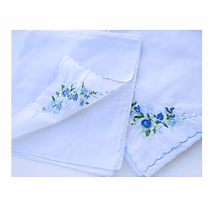 La closure Vintage Floral Cotton Embroidered Ladies Handkerchiefs 3PCS