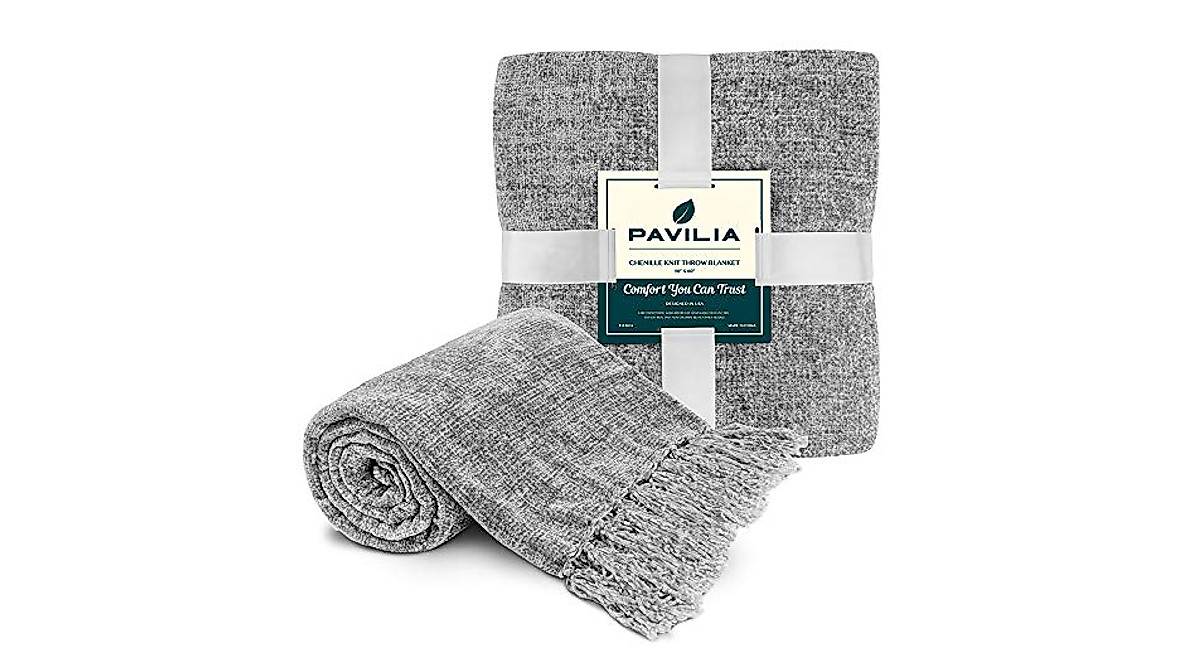 Cozy PAVILIA Chenille Throw Blanket - Soft & Stylish