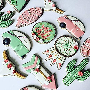 Trailer Glamper RV Camper 4 Inch Cookie Cutter from The Cookie Cutter Shop – Tin Plated Steel Cookie Cutter – Made in the USA