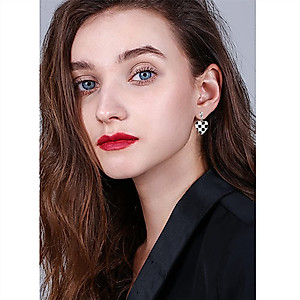 MIGUO STORE Fashion Chic Temperament Simple Black White Heart-Shaped Stud Earrings Checker Board Dripping Oil Earrings for Women Gift (Black White Heart-Shaped Stud Earrings)