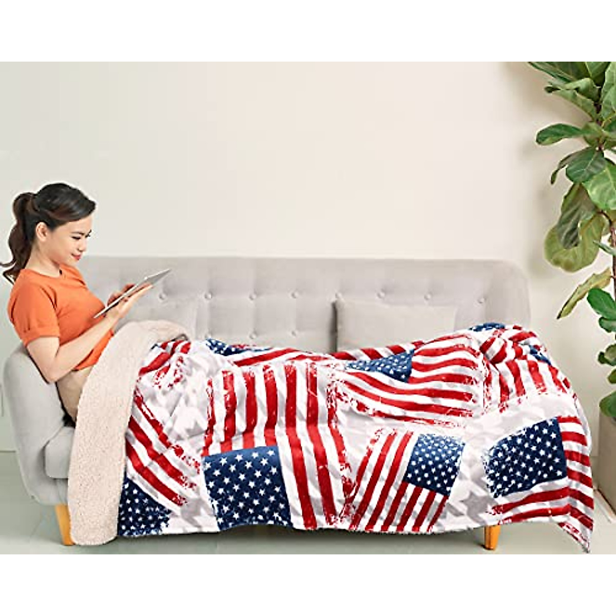US Flag Patriotic Sherpa Throw American Flag Blanket, Super Cozy Fleece Plush Bed Throw TV Blankets Reversible for Bed or Couch 50" x 70" | USA Flag