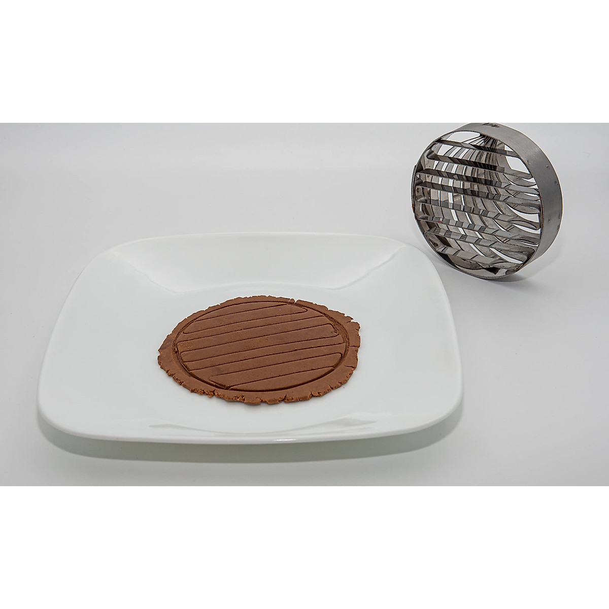 Concha Cutter Mexican Bread Tool Cortador de Conchas para Pan, 4 Inches Diameter 0.9 Inches Height Two Sided Stainless Steel (4 Inches)