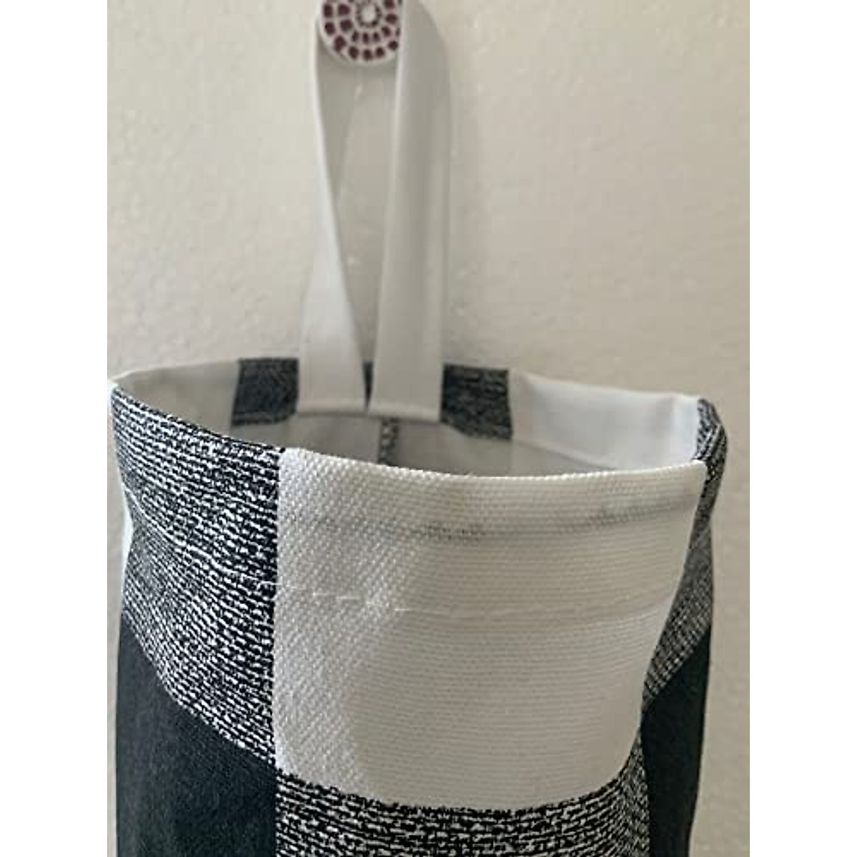 Plastic Bag Holder/plastic bag organizer/grocery bag dispenser (Black and White - Buffalo)