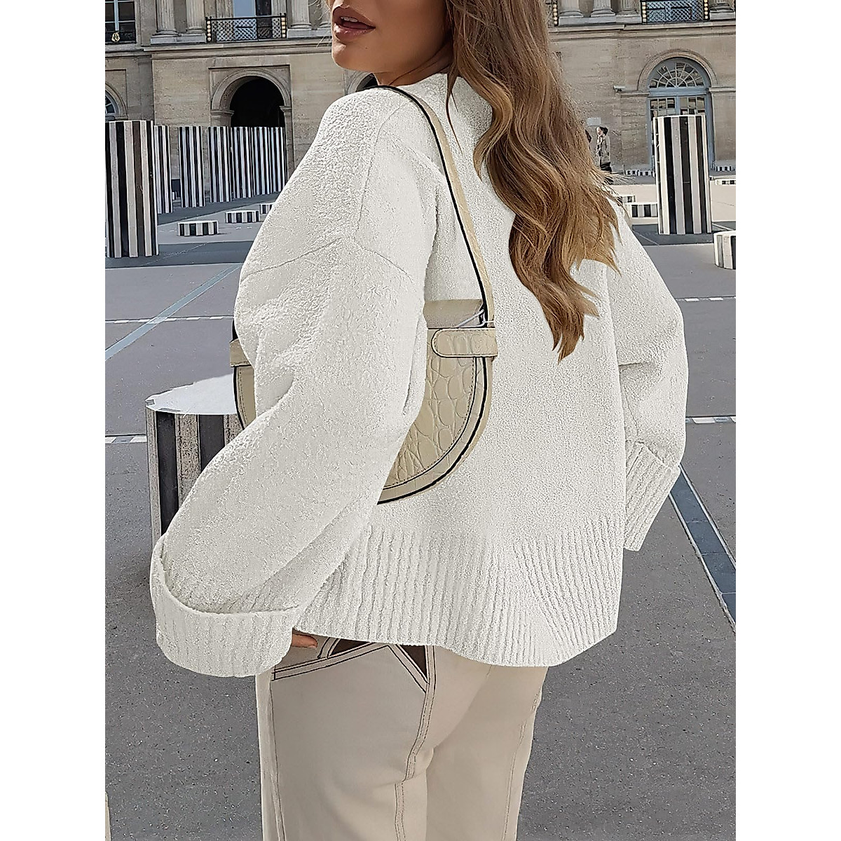 ANRABESS Women's Oversized Crewneck Long Sleeve Fuzzy Knit Casual Chunky Warm 2025 Fall Pullover Sweaters Top Trendy Outfits White X-Large