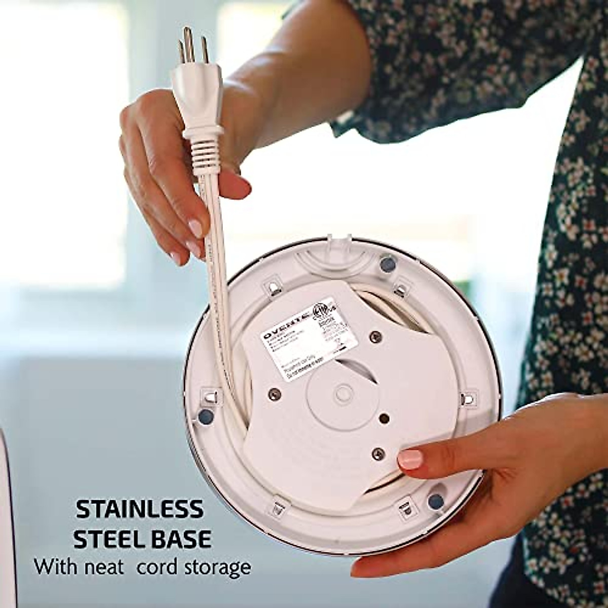 Ovente Electric Stainless Steel Hot Water Kettle 1.7 Liter Victoria Collection, 1500 Watt Power Tea Maker Boiler with Auto Shut-Off Boil Dry Protection Removable Filter and Water Gauge, White KS777W