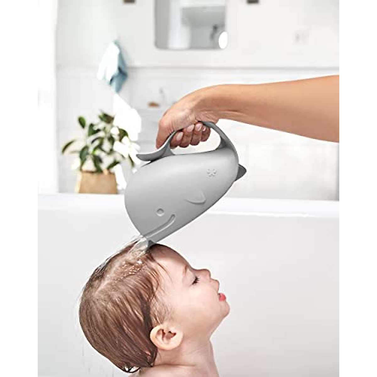 Skip Hop Baby Bath Rinse Cup, Moby Tear-free Waterfall Rinser, Grey