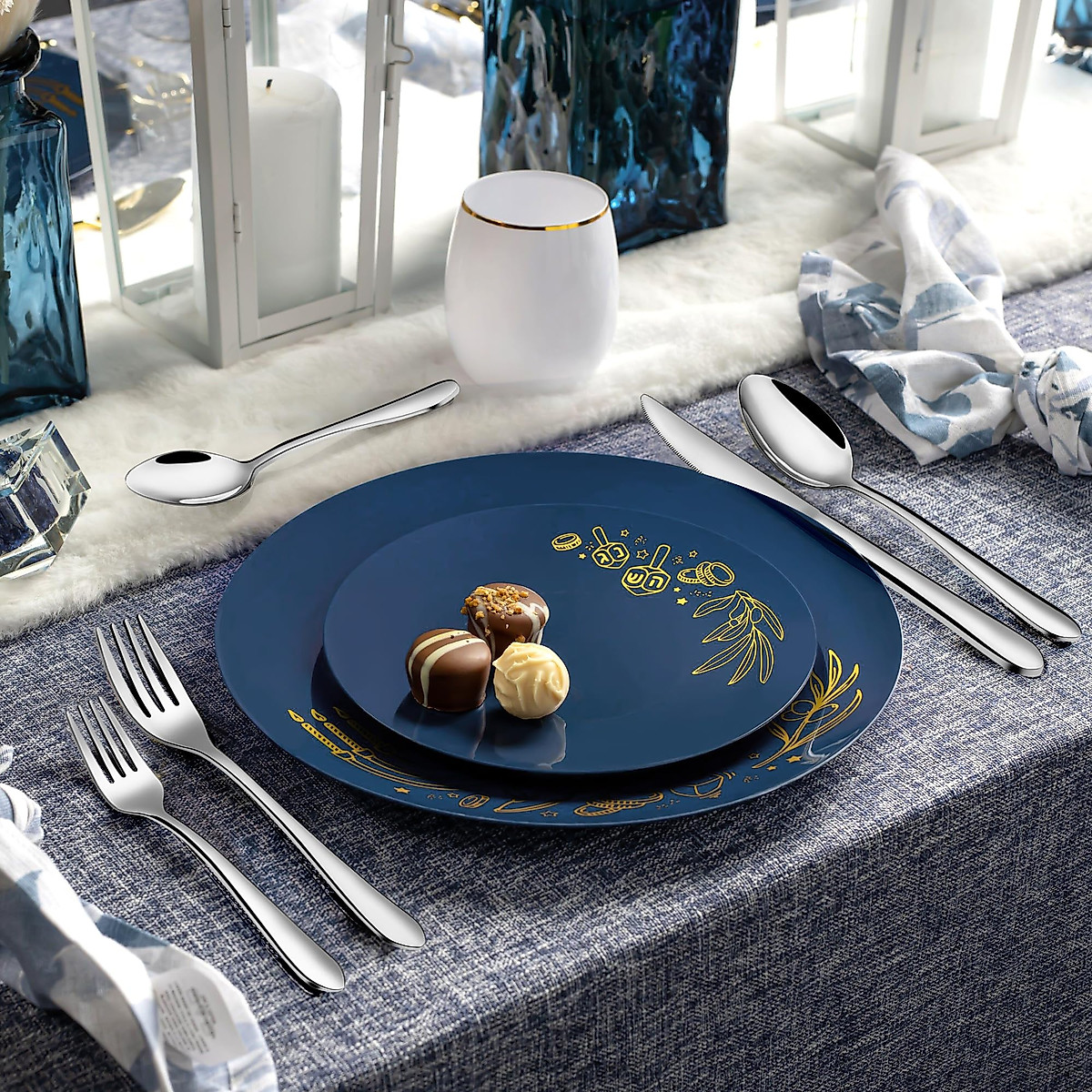 40 Piece Silverware Set for 8, Premium Stainless Steel Flatware Set, Mirror Polished Flatware Set, Durable Household Kitchen Flatware Set, Includes Fork Knife Spoon Set, Dishwasher Safe