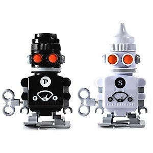 Suck UK Salt And Pepper Shakers | 2 Salt And Pepper Shaker Robots | Funny Kitchen Gadgets & Kitchen Accessories | Salt And Pepper Set For Kitchen Decor | Novelty Gifts | Salt And Pepper Shakers Funny