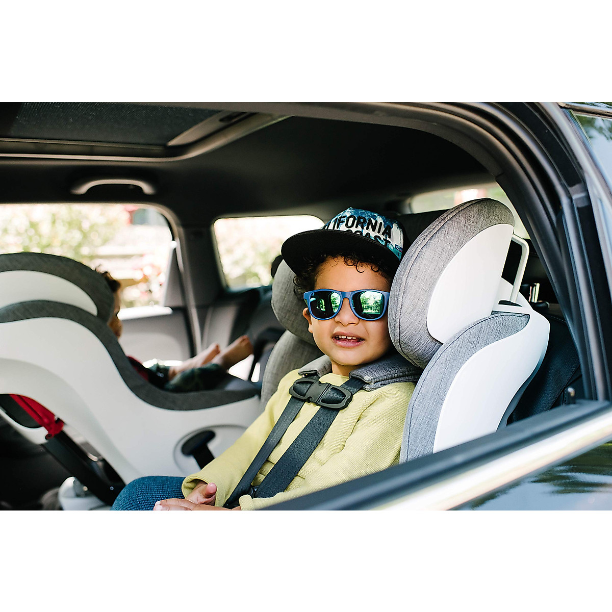 Clek Foonf Convertible Car Seat with Adjustable Headrest, Reclining Design, LATCH System, and Flame-Retardant-Free (Ten Year Blue)