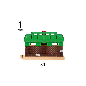 BRIO World 33574 - Train Garage - 1 Piece Wooden Toy Train Accessory for Kids Age 3 and Up