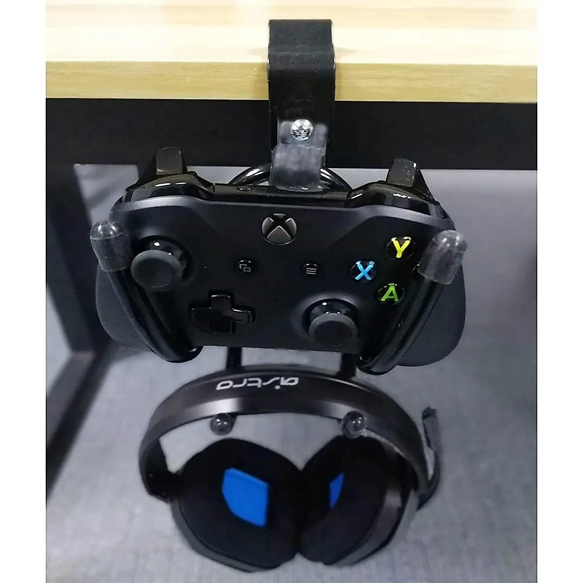 Pmsanzay Desk Mount Double Game Controller & Headphone Holder Clamp On Hanger Storage Rack for PS3/PS4/PS5/Xbox 360/Xbox One/S/X/Elite/Series S/Series X Controller,Pro Controller,etc