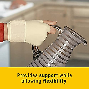 FUTURO Hand and Wrist Compression Glove, Provides Support and Compression to Arthritic and Painful Hand Joints, Small/Medium, Beige