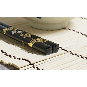 Hashimoto-Kousaku Wajima Japanese Natural Lacquered Wooden Chopsticks Reusable in Gift Box, Seasonal Scenery Naminohana (Black) Made in Japan, Handcrafted