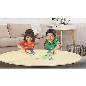 Mattel Games WHAC-A-MOLE Match-A-MOLE Kids Card Matching Game with Mole Smackers for 2 to 3 Players 5 Year Old & Up