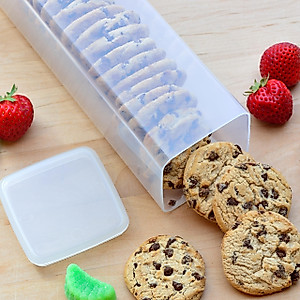 Youngever 2 Pack Plastic Cookie Containers, Cookie Jars, Cookie Cracker & Biscuit Storage Container, Food Storage Containers with Lid (Square)