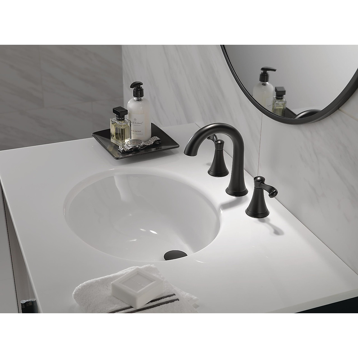 Delta Faucet Esato Widespread Bathroom Faucet 3 Hole, Matte Black Bathroom Faucet, Bathroom Sink Faucet, Drain Assembly Included, Matte Black 35897LF-BL