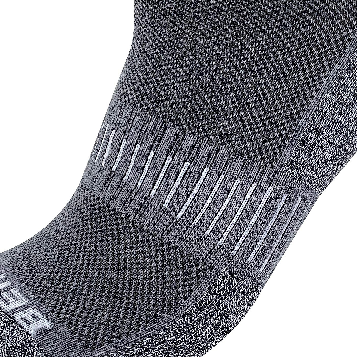 BERING Men's Athletic Cushioned Low Cut Ankle Running Socks, Multicolor, Size 9-12, 6 Pack