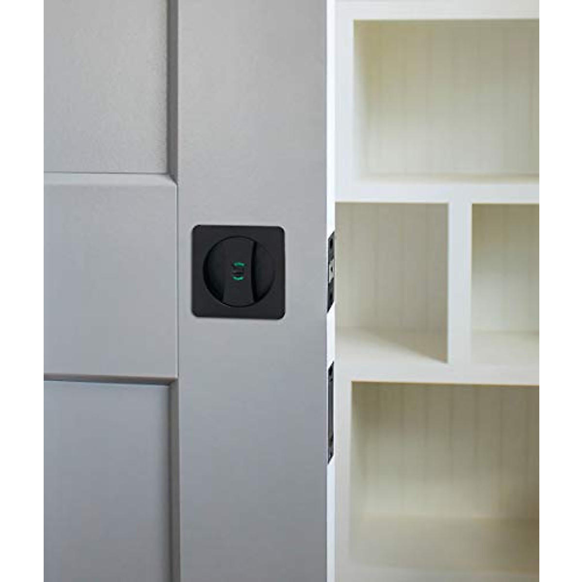 Delaney Hardware 370106 Chrome Contemporary Privacy Square Pocket Lock Polished