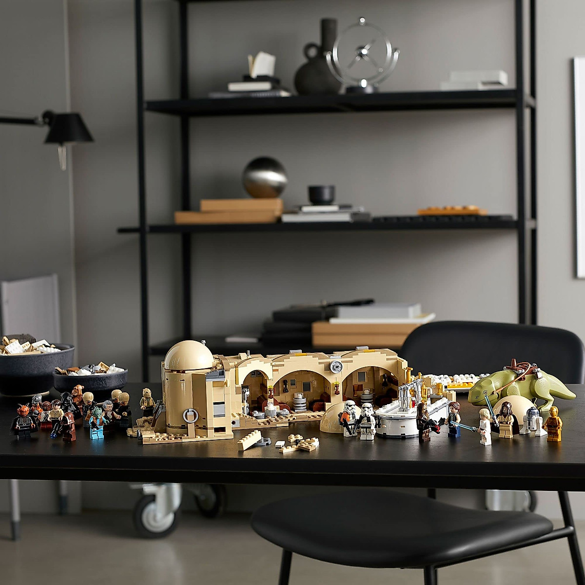 LEGO Star Wars: A New Hope Mos Eisley Cantina 75290 Building Set, Master Builder Series, Model Kits for Adults to Build, Collectible Gift Idea