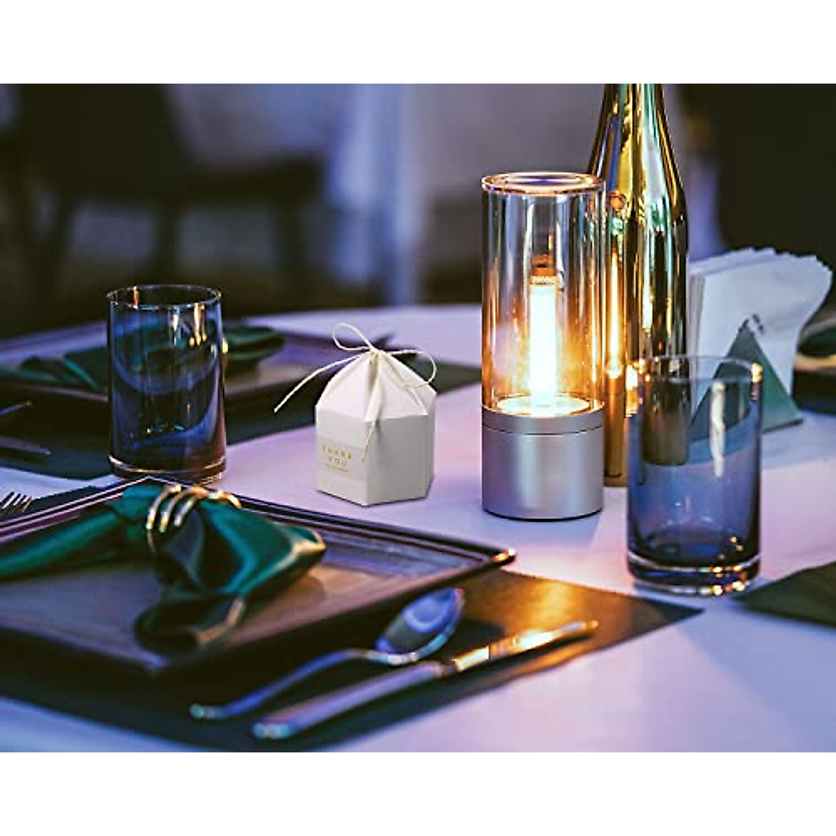 ONLYKXY 50pcs Wedding Candy Boxes 4x7x9cm/1.57x2.75x3.54inch Hexagonal White Kraft Paper Gift Wrap Boxes for Party Favors Wedding Bridal Shower Macaroon Holiday Dinner Birthday Party Decorative Box (White Rope)