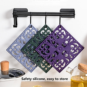 Smithcraft Trivets for Hot Dishes, Pots & Pans, Square Hot Pads for Kitchen, Heat Resistant Mats for Kitchen Counter, Multi Use Silicone Trivet Mat, Flexible Silicone Pot Holders Mats Black Set of 3