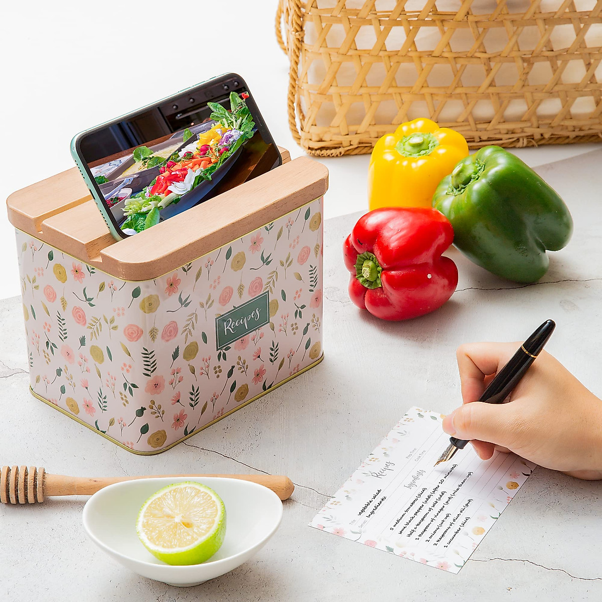 Cabbrix Recipe Box with Cards and Dividers, recipe cards and box set, Wooden Lid with Phone Holder and Card Holder, Decorative Recipe Tin with Gift Box (Pink)